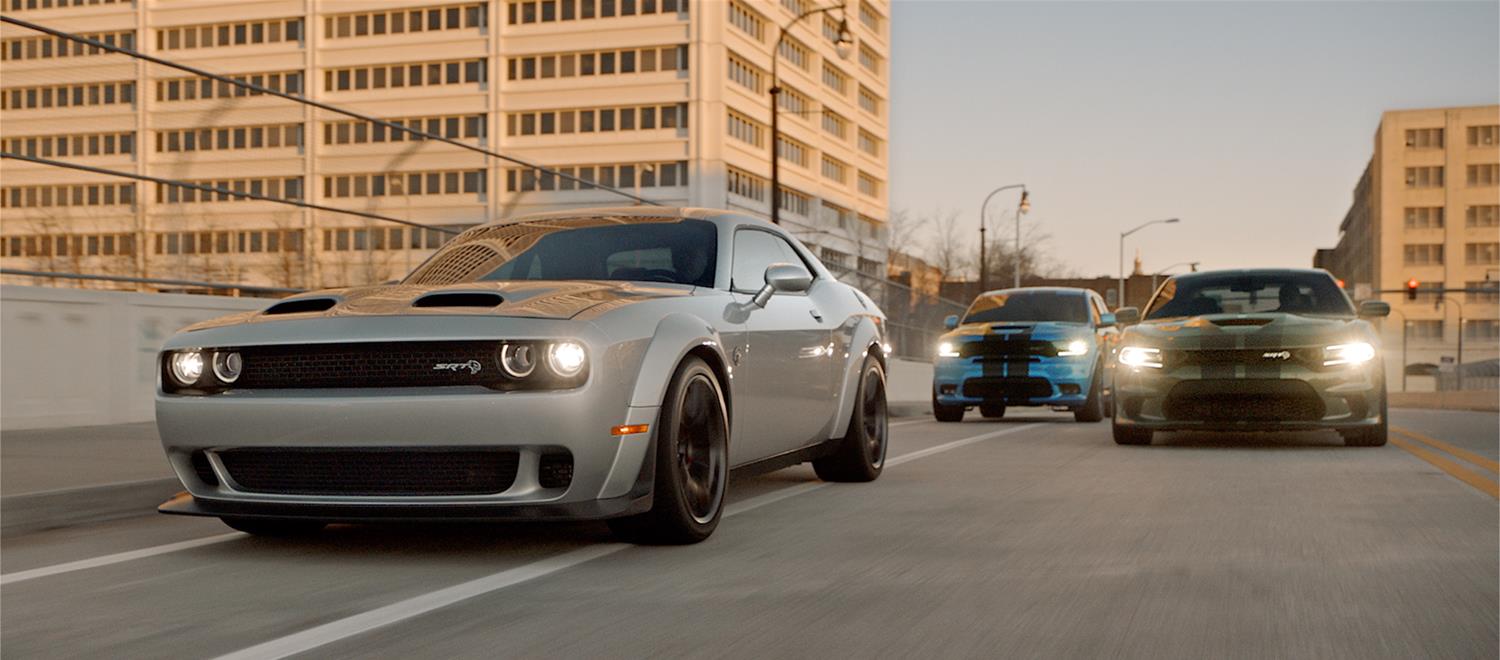 Dodge hará descuentos especiales • AUTORUTAS