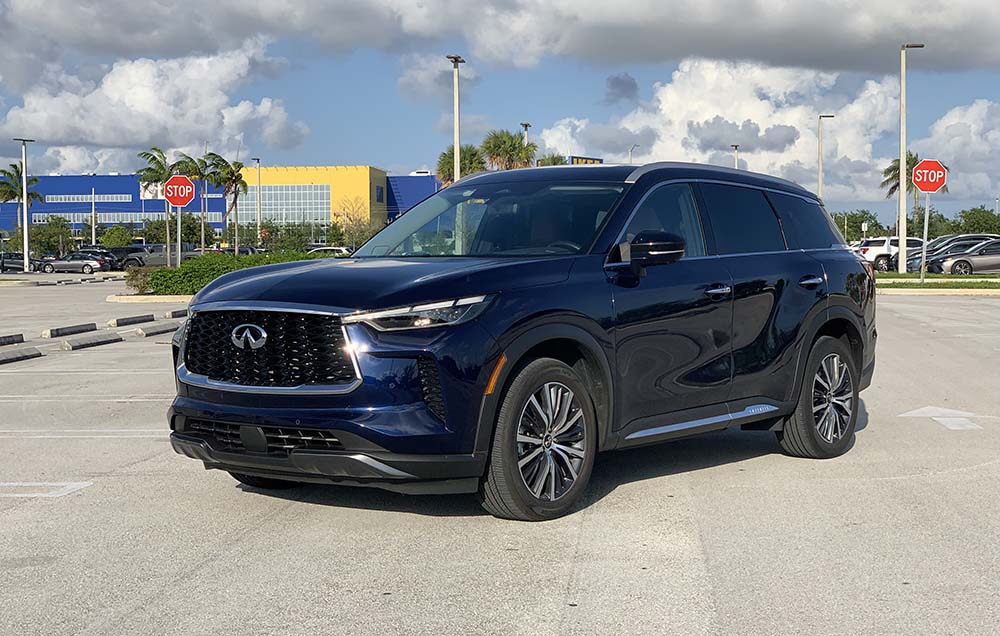 Infiniti QX60 Sensory AWD del 2023, un elegante y espacioso SUV de 3 ...
